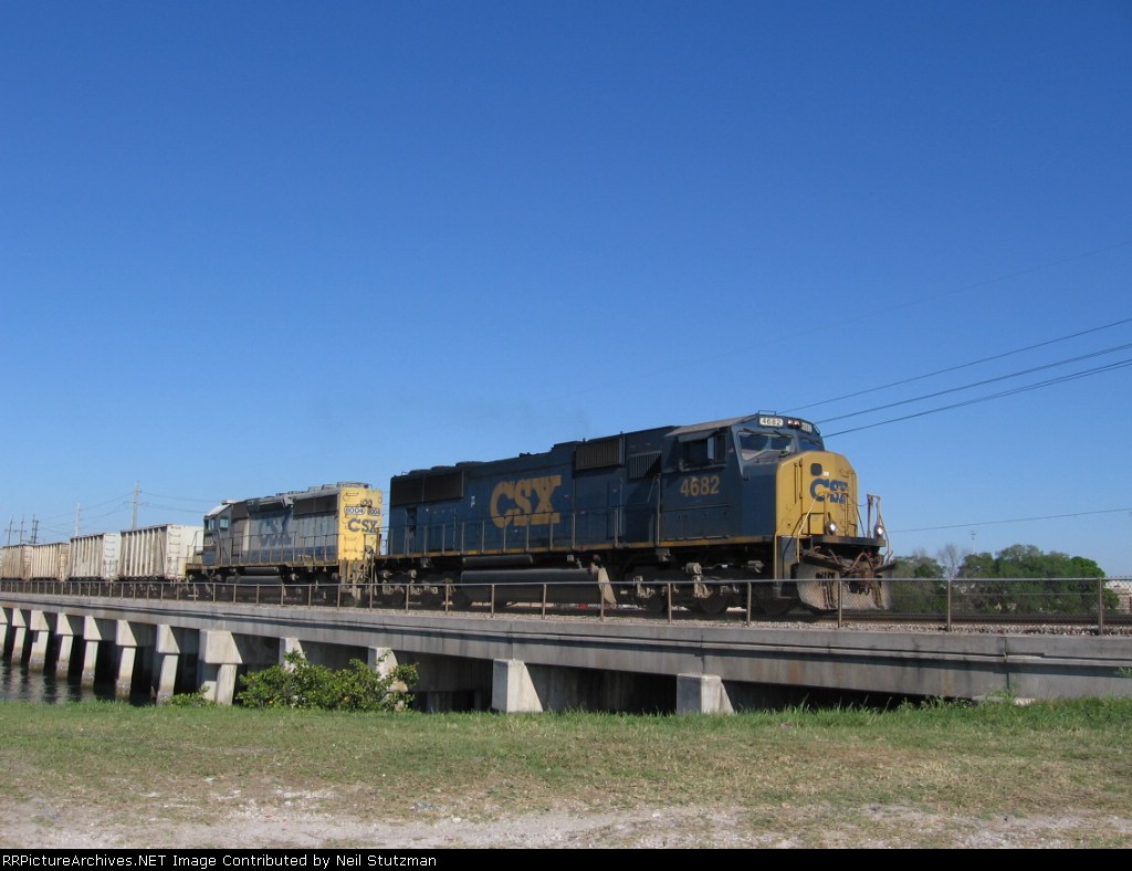 CSX 4682